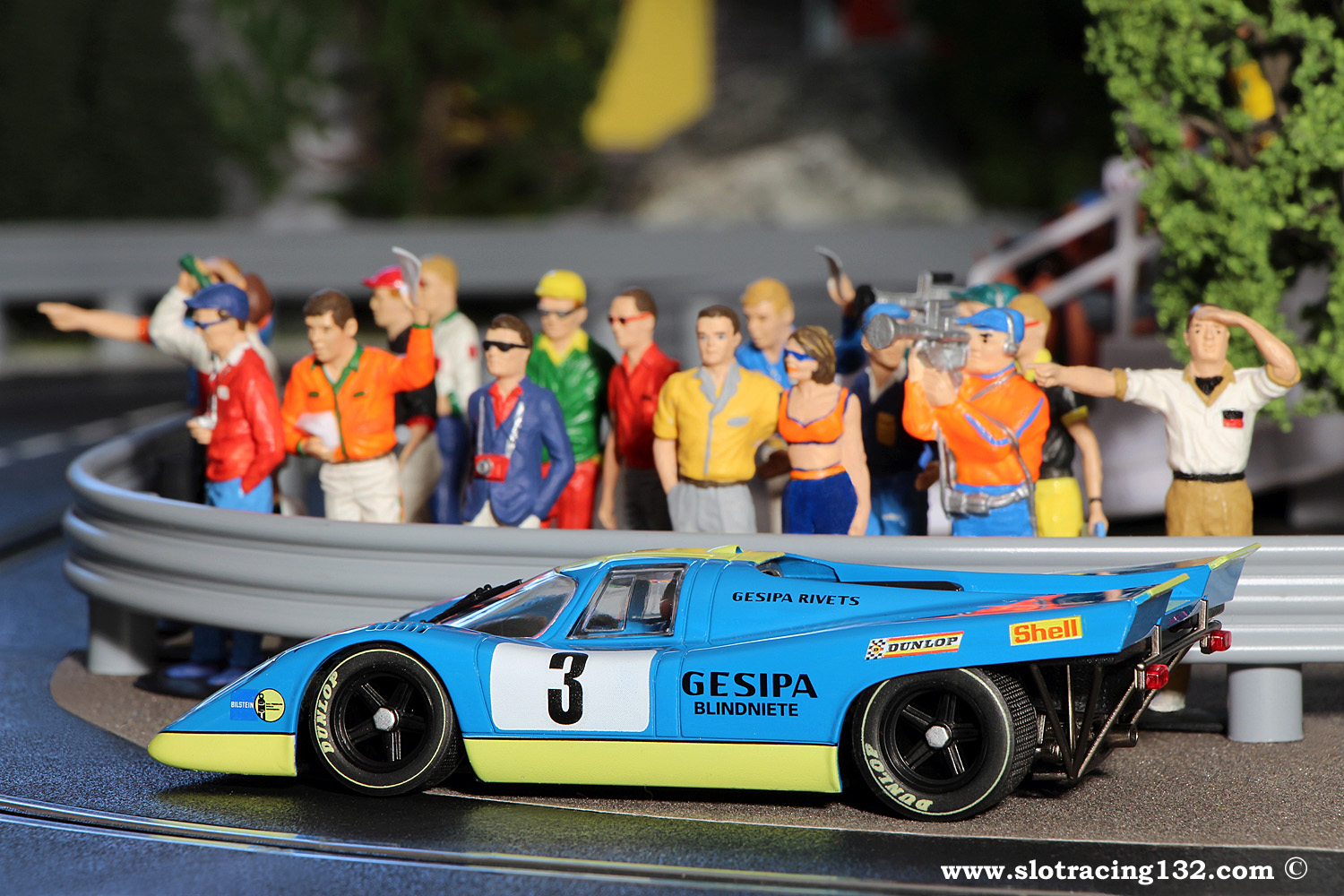 Slotcars 1:32 Slotracing Carrera Racecourse / My racing track ...